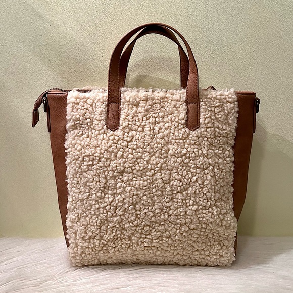 Universal Thread | Bags | Universal Thread Wool Purse Crossbody | Poshmark